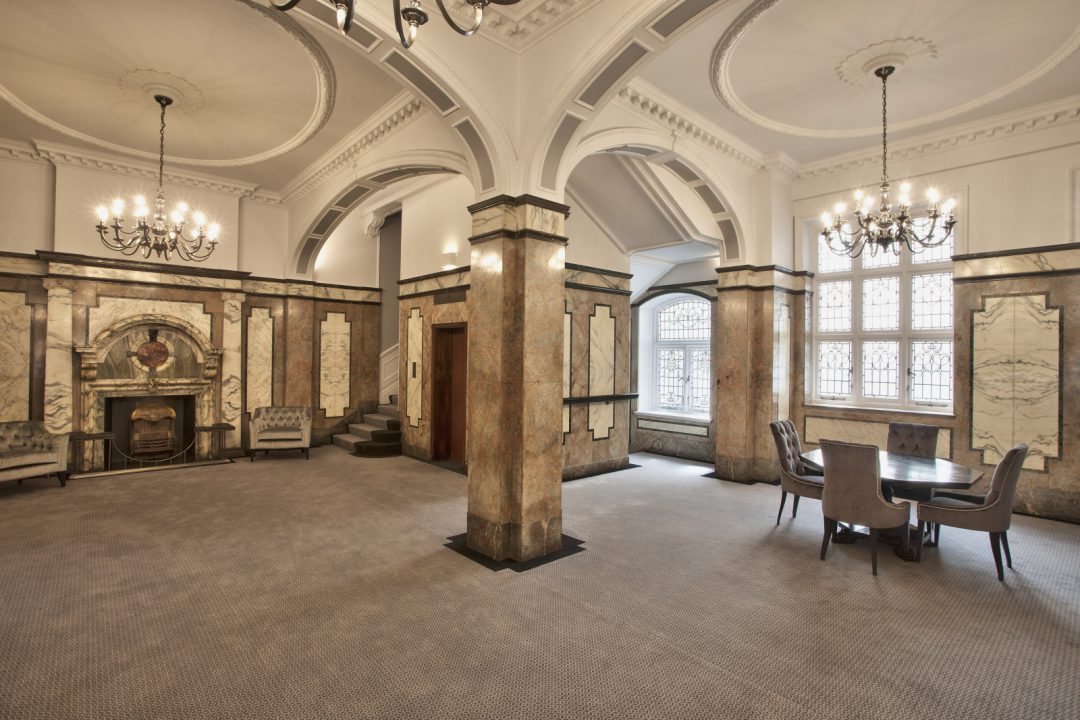 Welbeck House | www.barneswoodltd.com